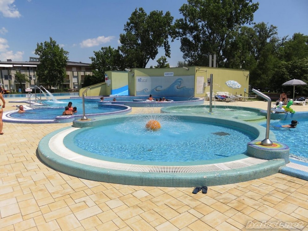 Élményfürdő - Balatonszemes hivatalos honlapja